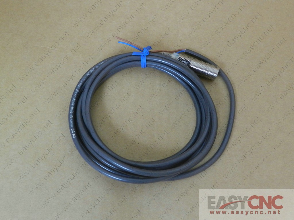 EASYCNC ONLINE SHOPPING E2E-X3D2-N Omron proximity sensor new